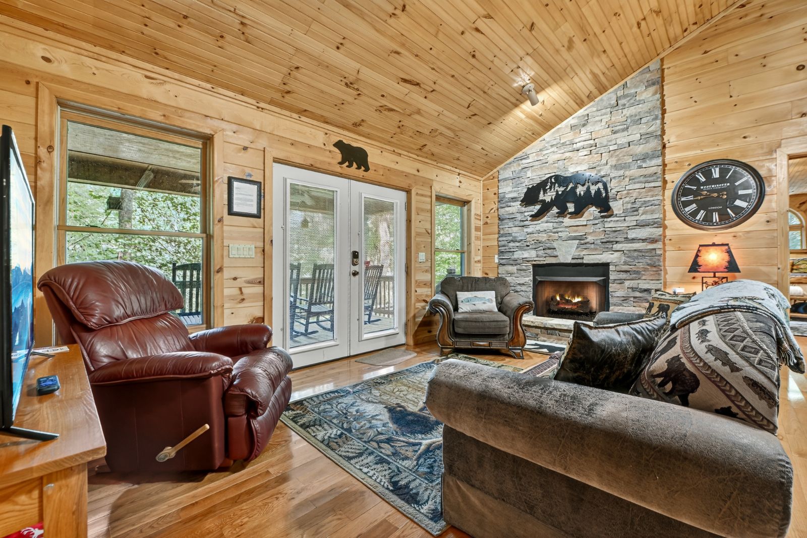 Blue Ridge GA Cabins - The Water’s Edge | Georgia Cabins For You