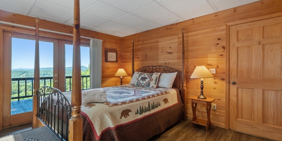 Morganton Cabin - Bear Necessities | Georgia Cabins For You