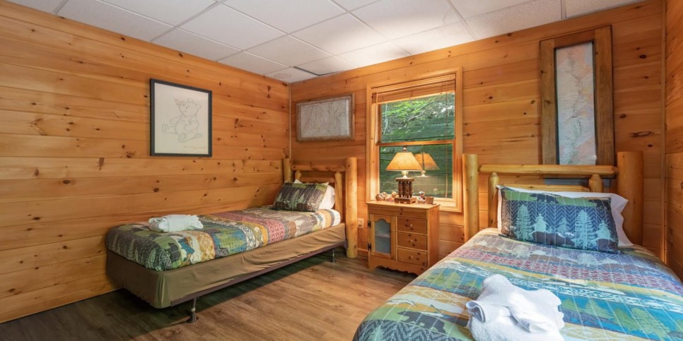 Morganton Cabin - Bear Necessities | Georgia Cabins For You